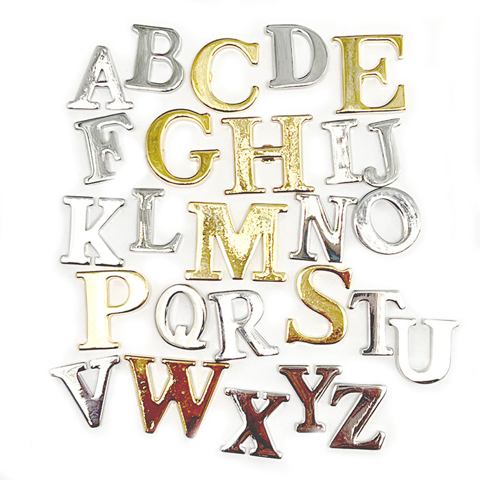 Monogram Pin Gold – The Handsome Horse